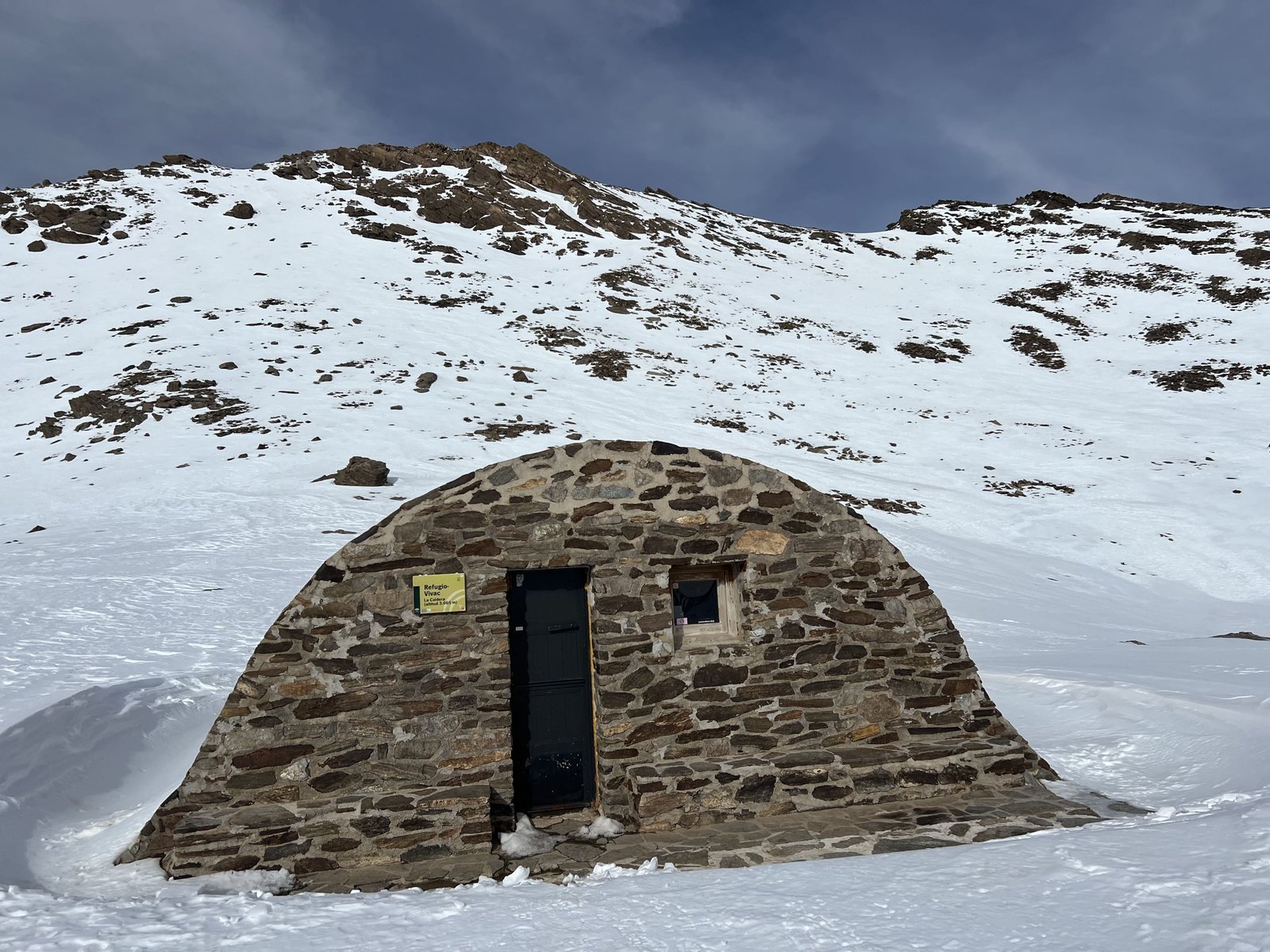 Refugio Libre de La Caldera - Sierra Nevada Mulhacen