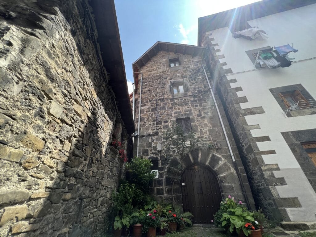 Isaba en los Pirineos - Pueblo del Valle del Roncal