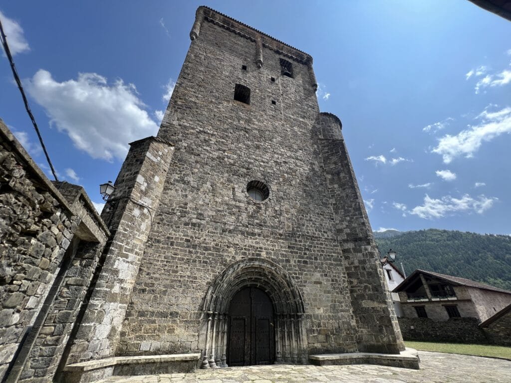 Isaba en los Pirineos - Pueblo del Valle del Roncal