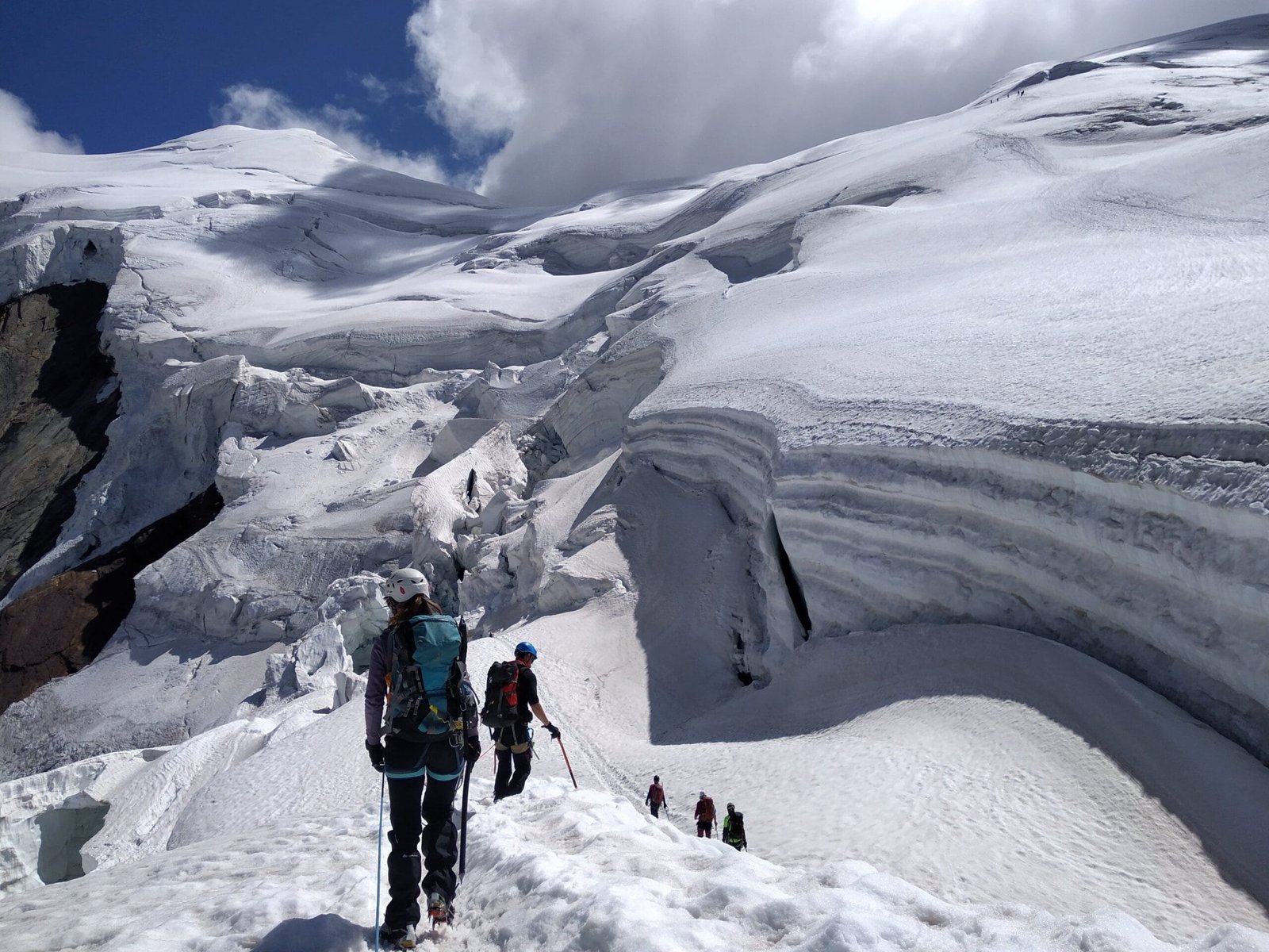 Cómo Actuar en un Alud de Nieve: Guía Completa